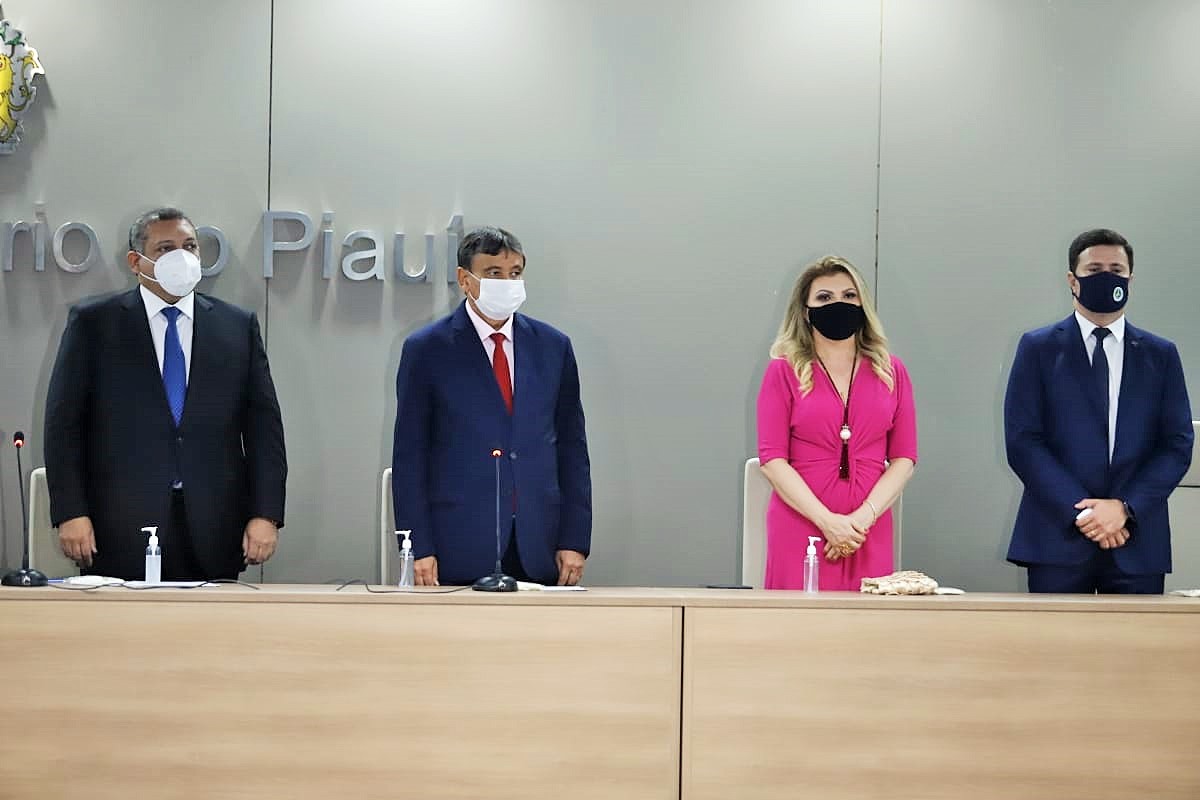 Amapi acompanha inauguração da nova sede do TJPI